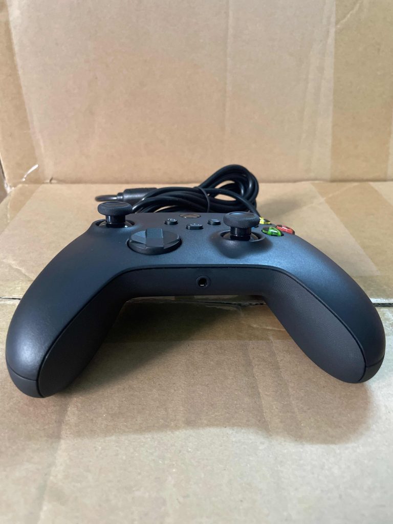 Xbox Core Series X|S Wired Controller + USB-C Cable – Carbon Black ...